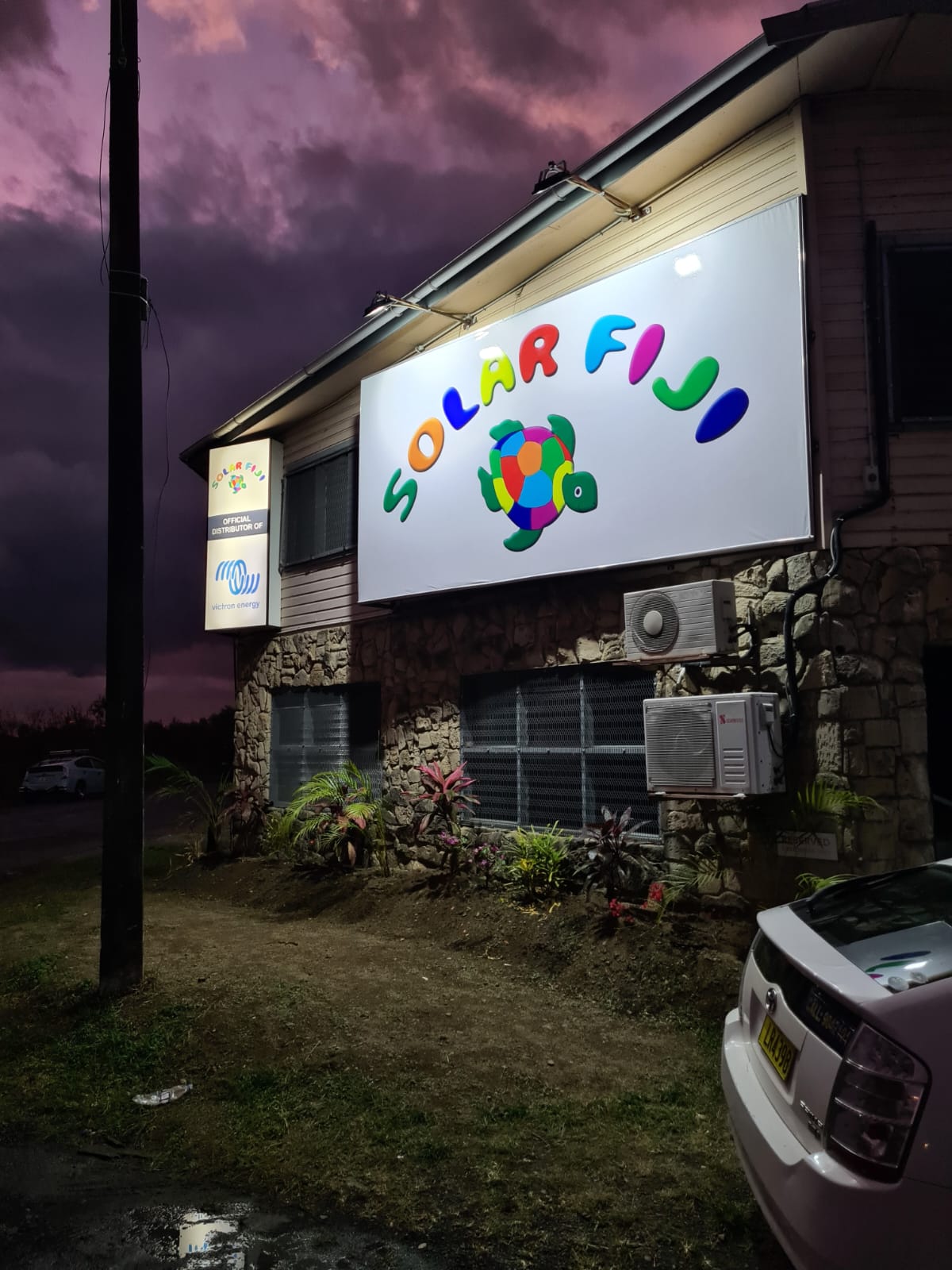 About Us - Solar Fiji